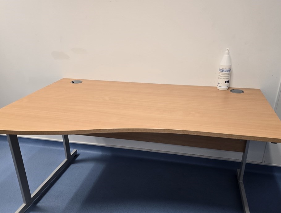 Desk - available on Warp It, reuse surplus assets within your ...