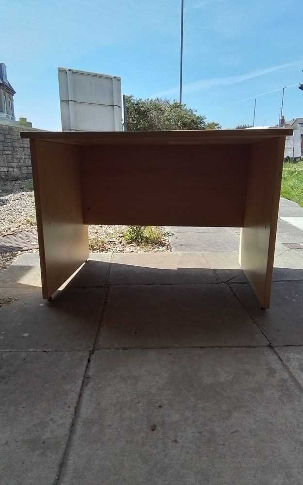 Office desk - available on Warp It, reuse surplus assets within your ...