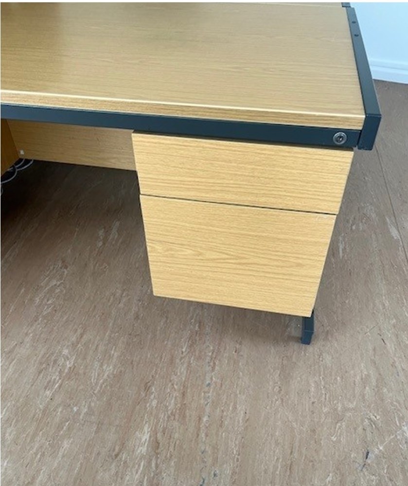 Office desk - available on Warp It, reuse surplus assets within your ...